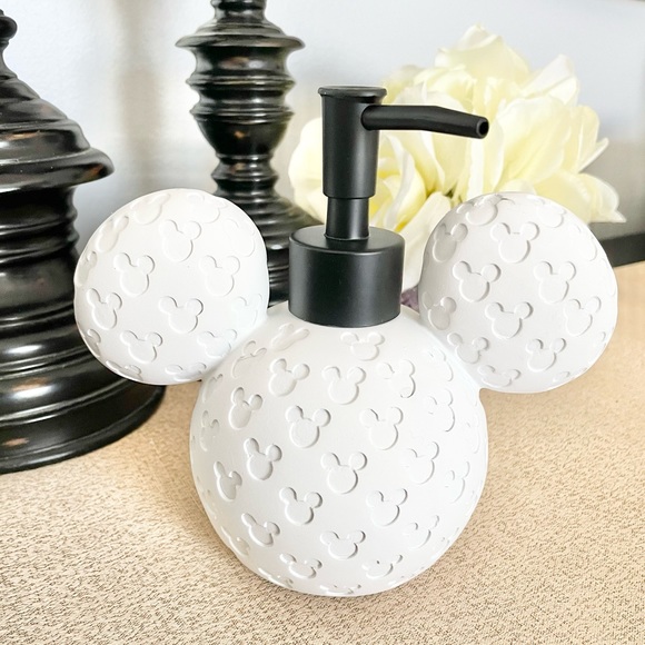 Disney | Bath | Nwt Disney Mickey Mouse Bathroom Set | Poshmark